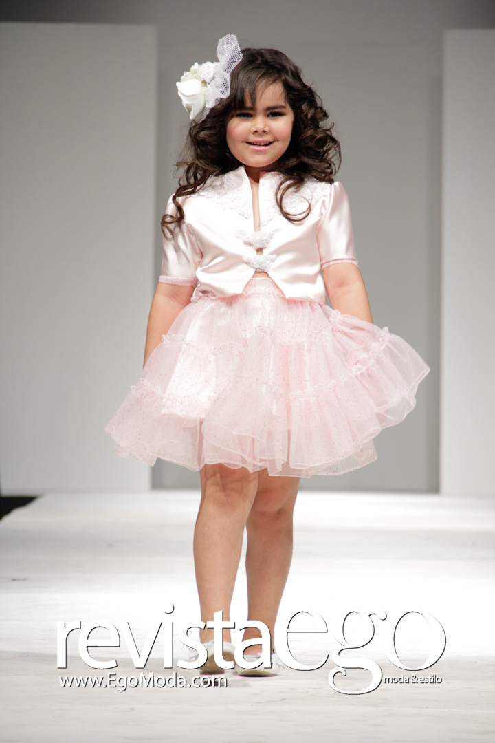 El diseñador Sammy Torres presentó su colección titulada “Lovely/Angel ...