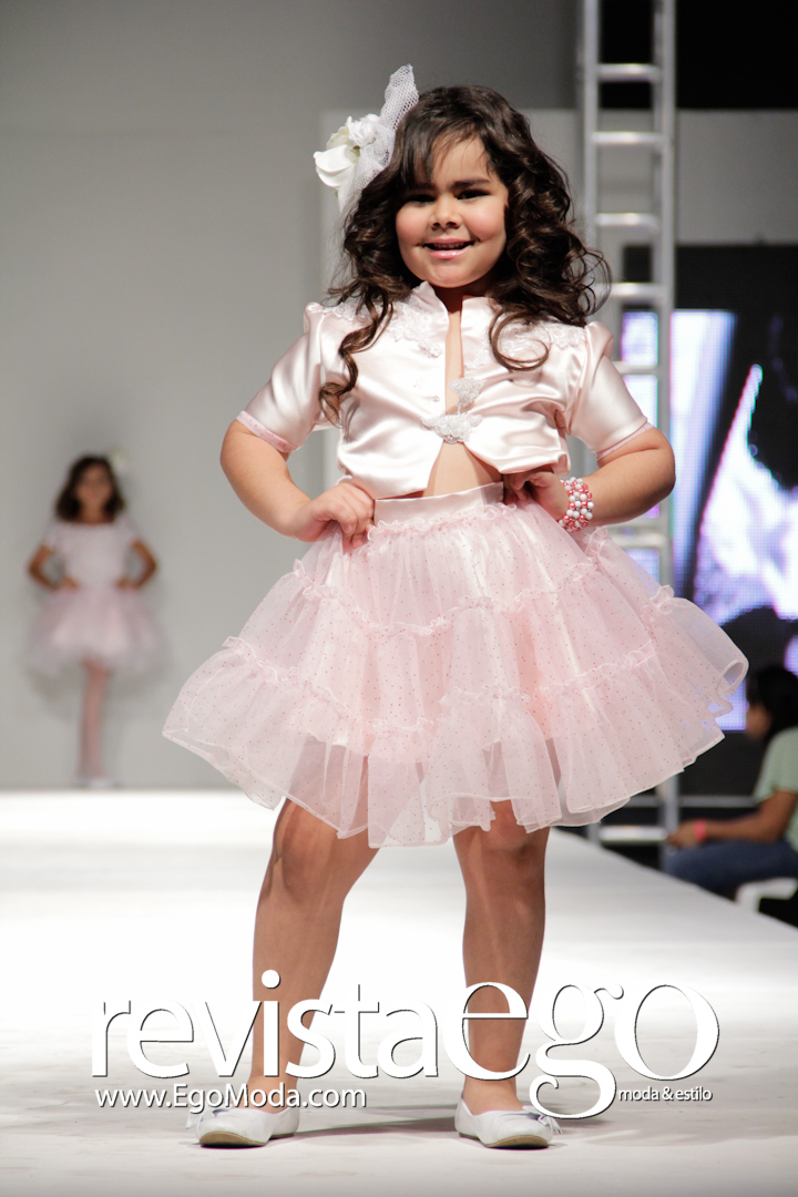 El diseñador Sammy Torres presentó su colección titulada “Lovely/Angel ...
