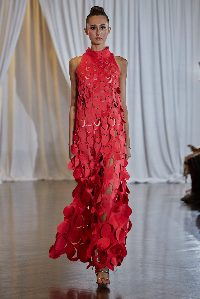 El diseñador Jaer Cabán presentó su colección Heroicis SS 2023 – Ego ...